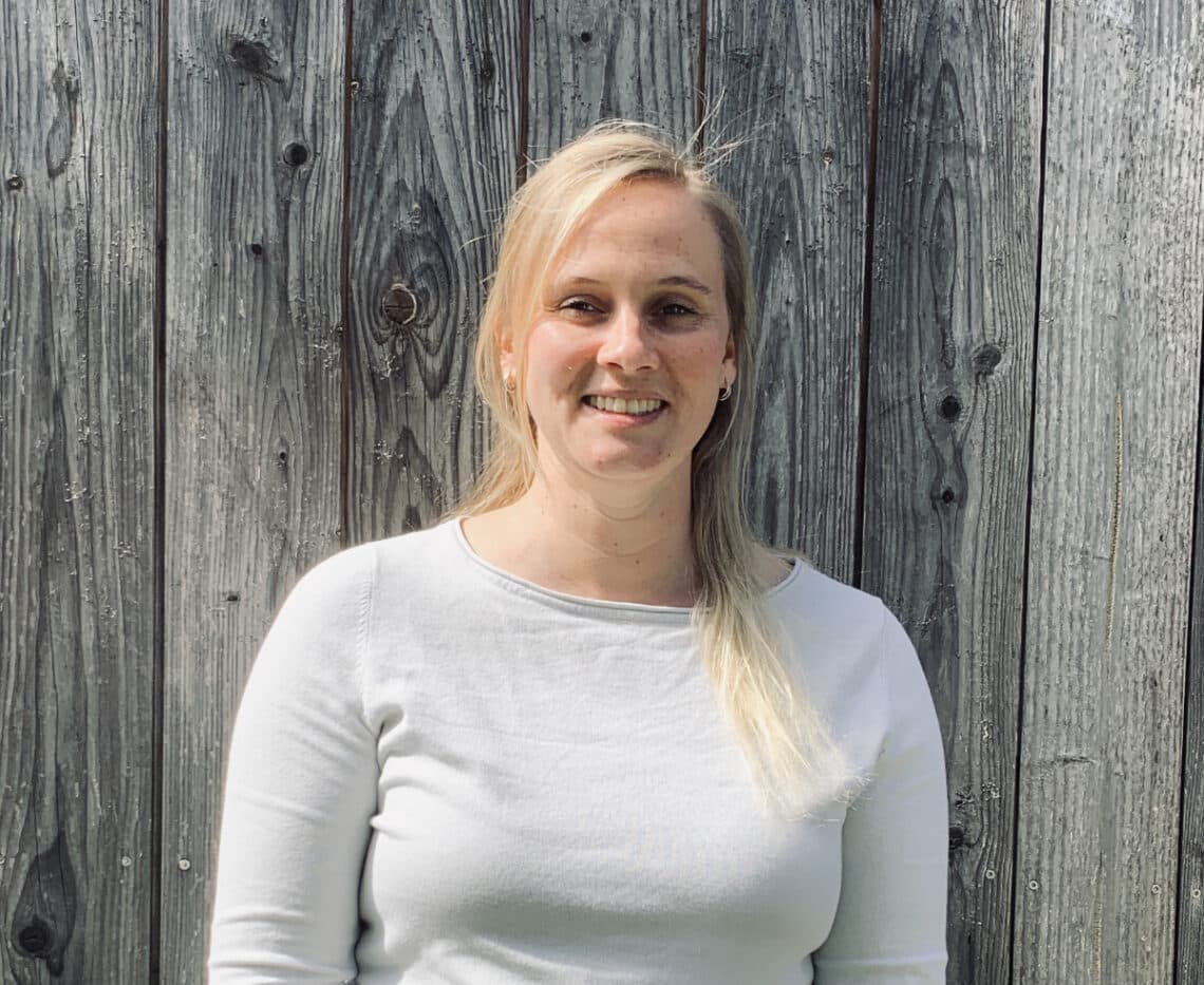 About me - Alexandra Coates